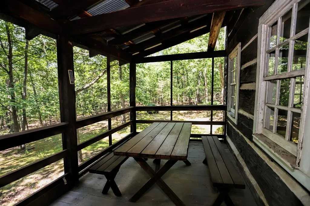 c. 1834 Log Cabin in Hesston, PA - Old House Dreams
