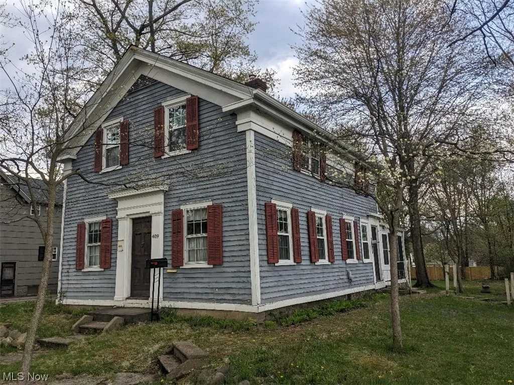 1843 Greek Revival in Ravenna, OH - Old House Dreams