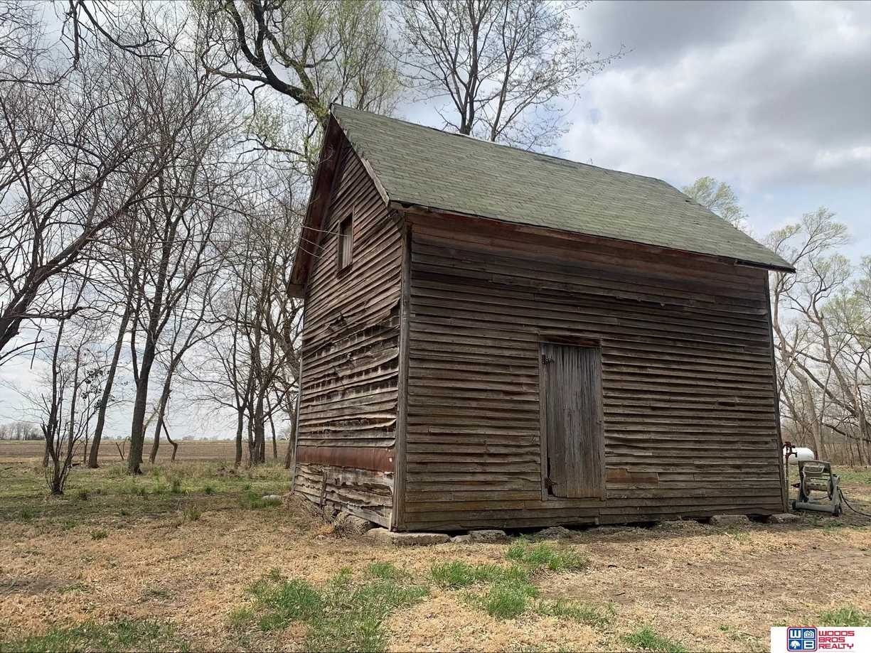 1911 in Milford, NE - Old House Dreams