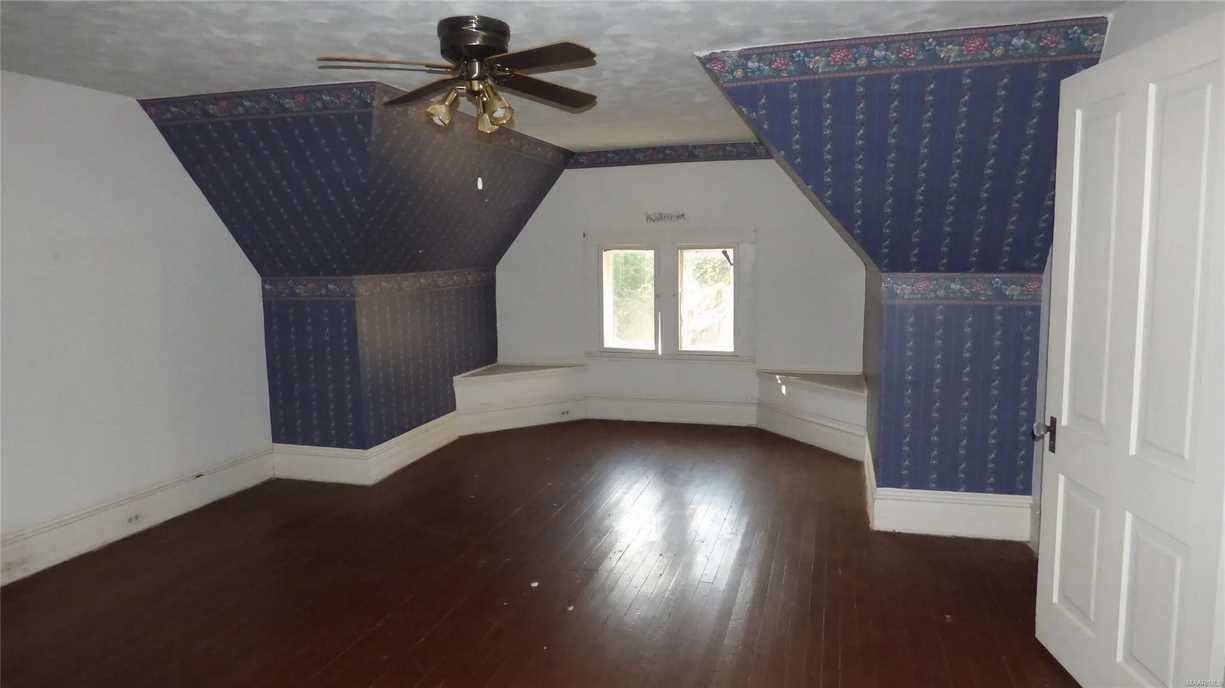1895 Queen Anne in Orrville, AL (George F. Barber) - Old House Dreams