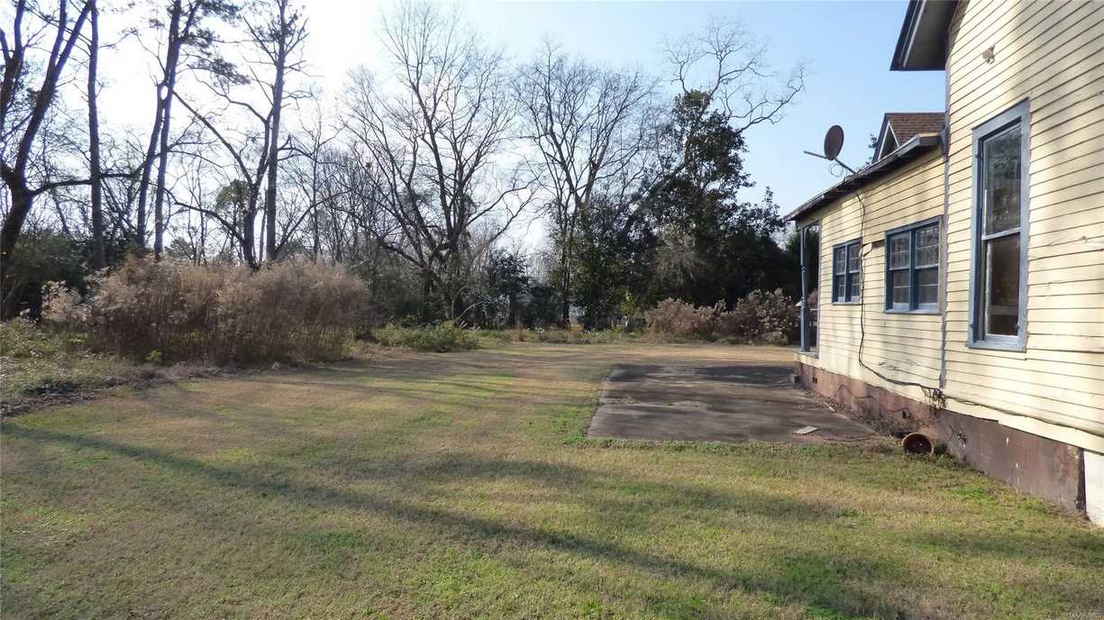 1895 Queen Anne in Orrville, AL (George F. Barber) - Old House Dreams