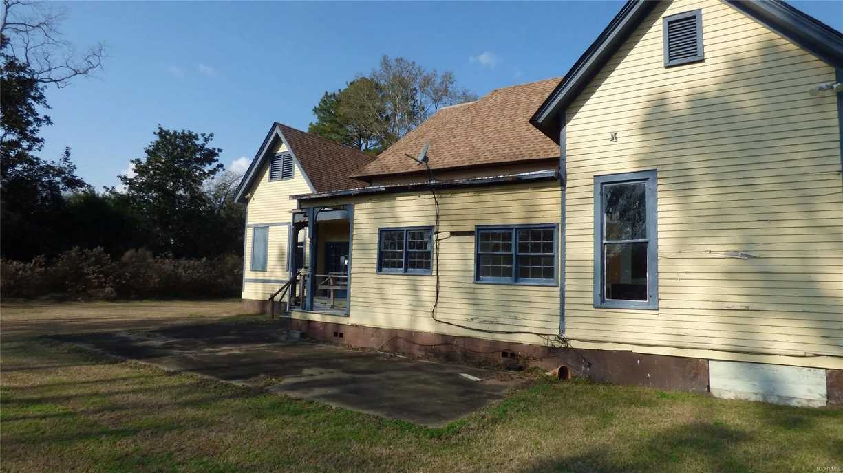 1895 Queen Anne in Orrville, AL (George F. Barber) - Old House Dreams
