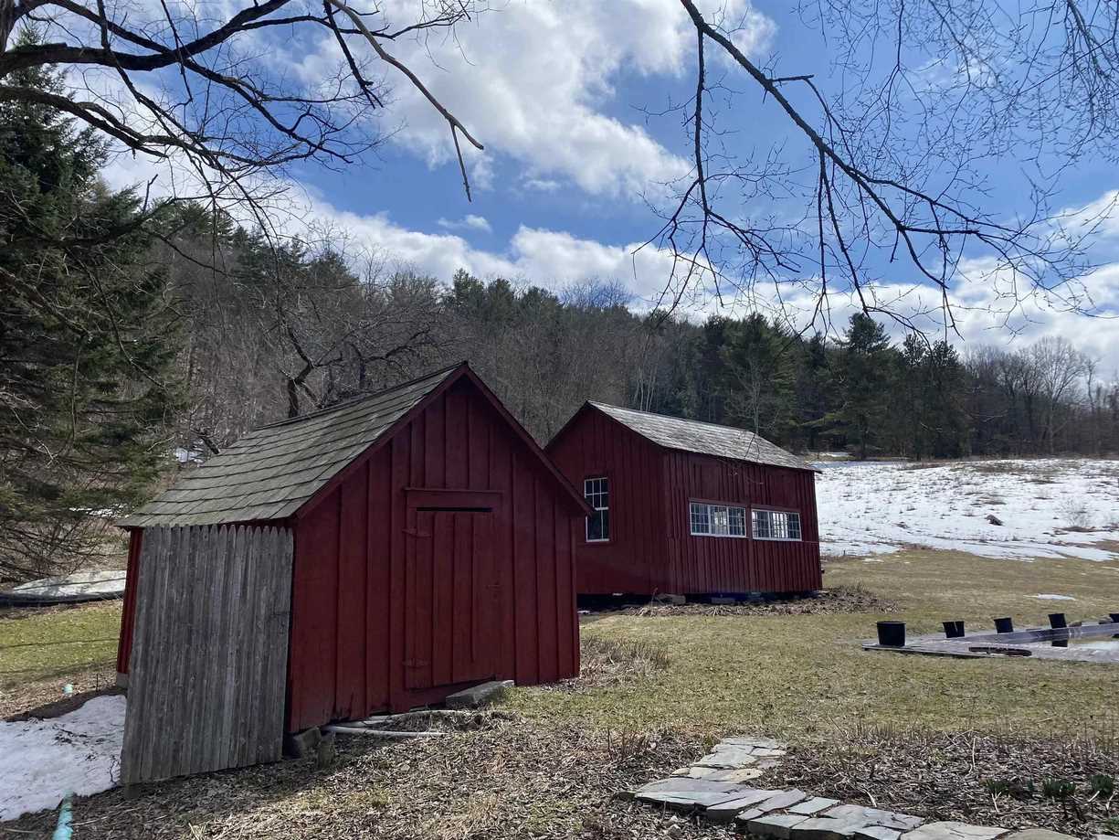 c. 1840 in Poultney, VT - Old House Dreams