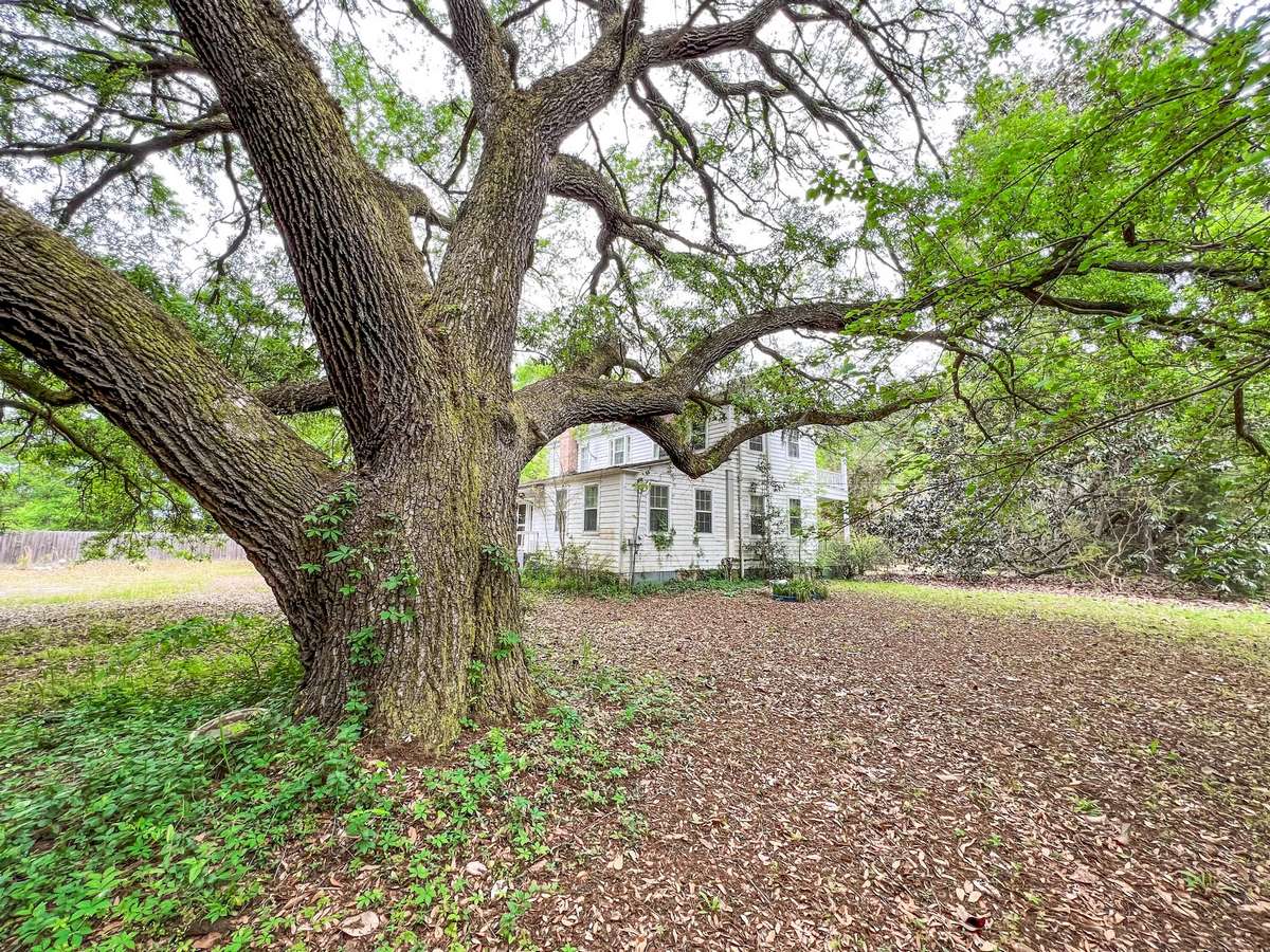 Pineville, SC - Old House Dreams