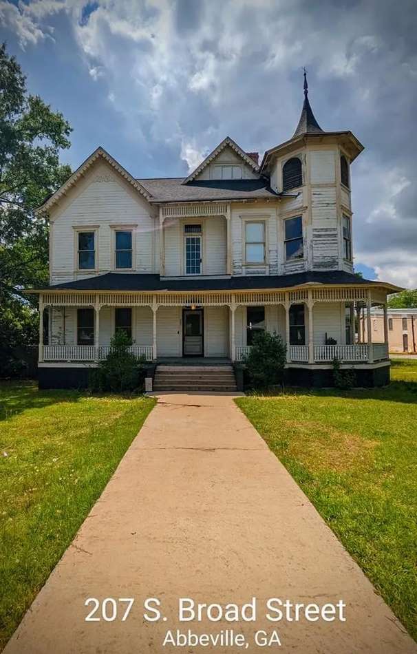 c. 1880 in Abbeville, GA - Old House Dreams