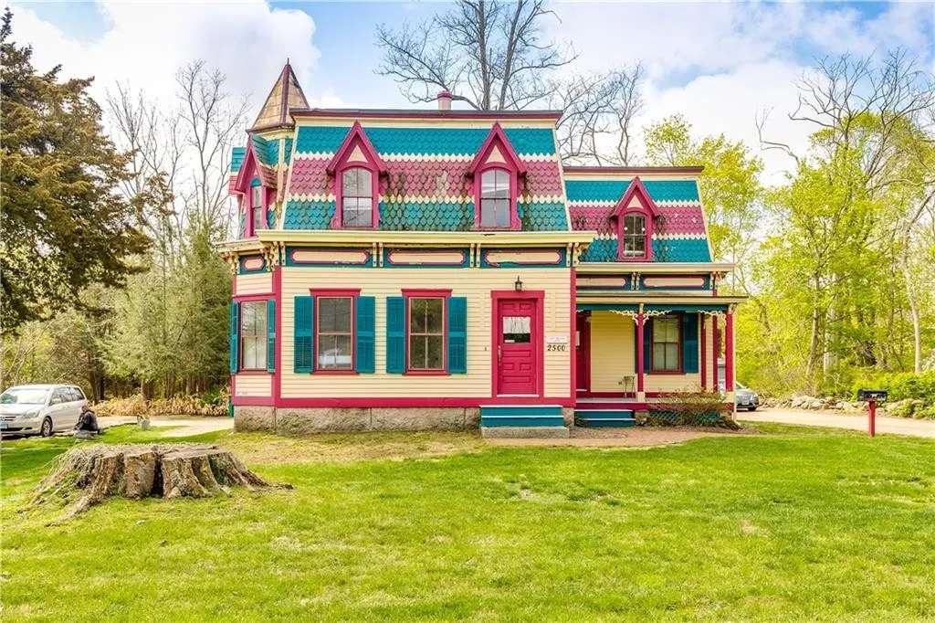 c. 1840 in South Kingstown, RI - Old House Dreams