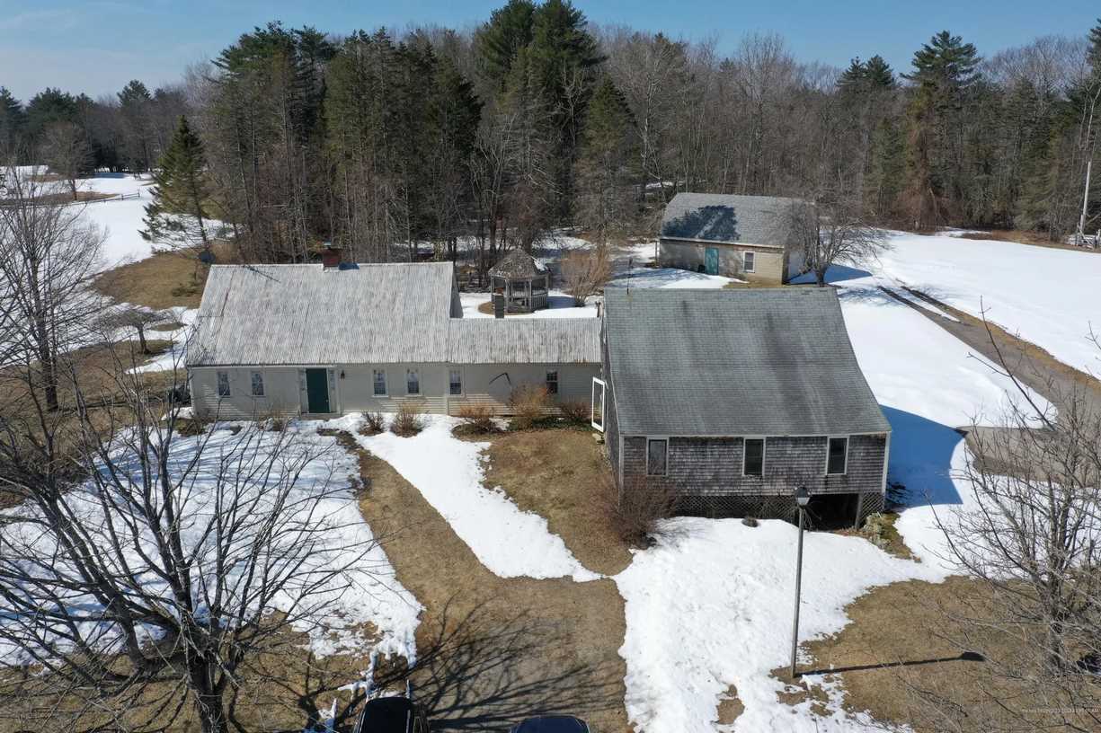 North Berwick, ME - Old House Dreams