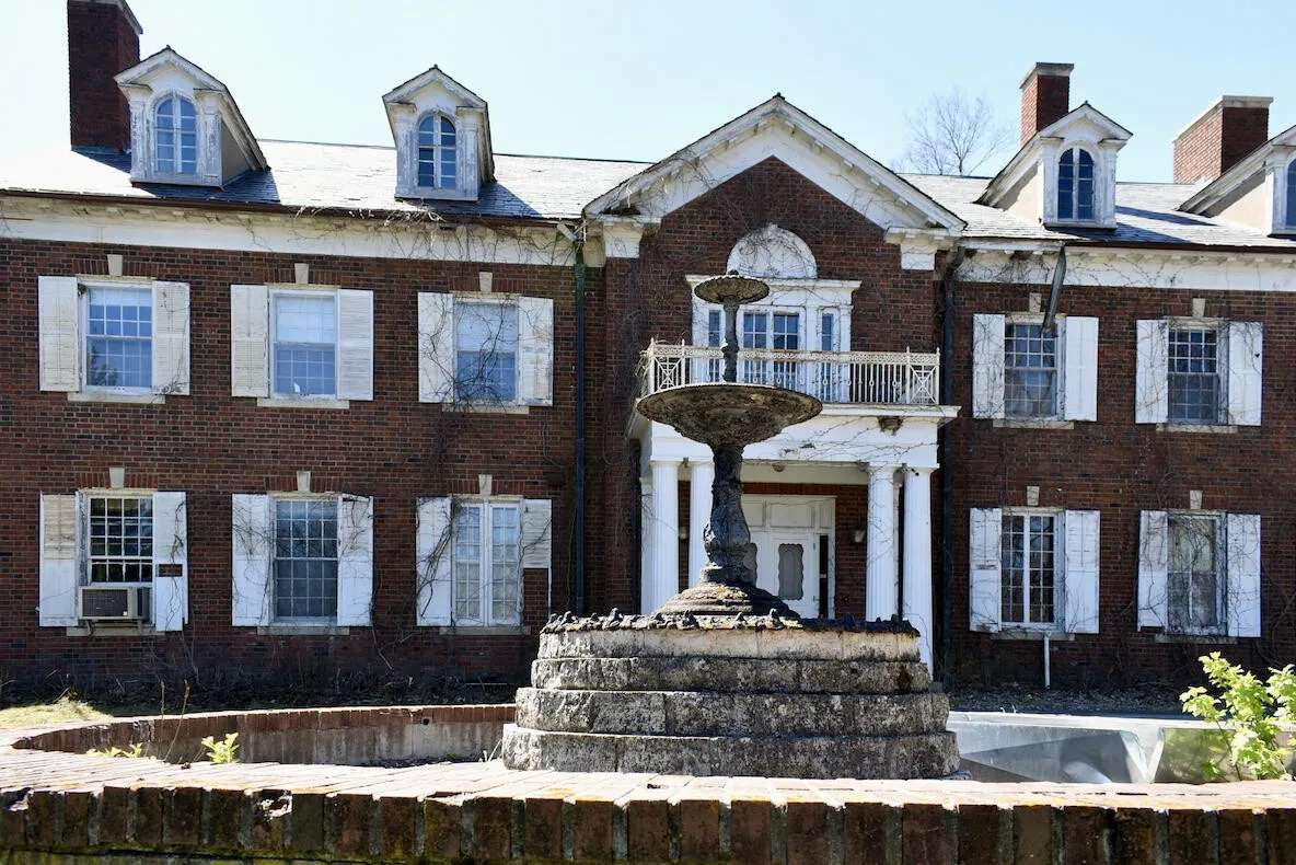 1912 Colonial Revival in Wilton, MN - Old House Dreams