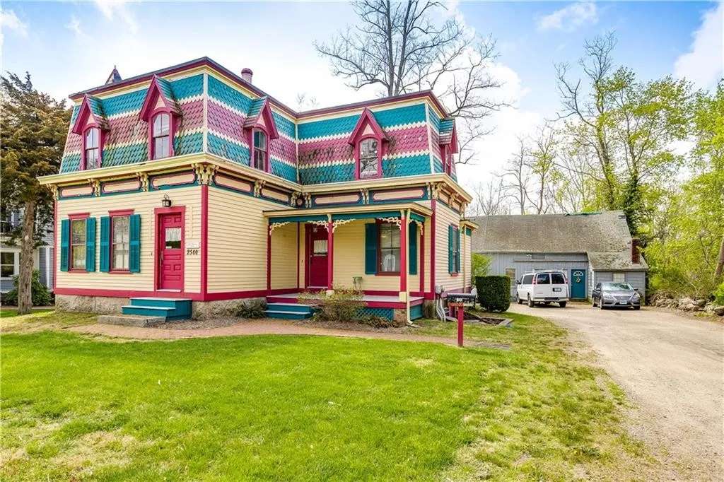 c. 1840 in South Kingstown, RI - Old House Dreams