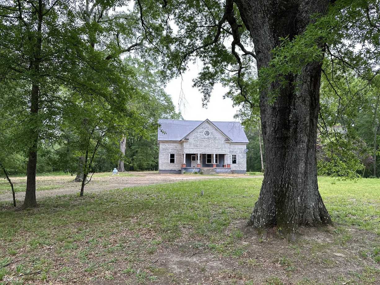 1898 School in Rutledge, GA - Old House Dreams