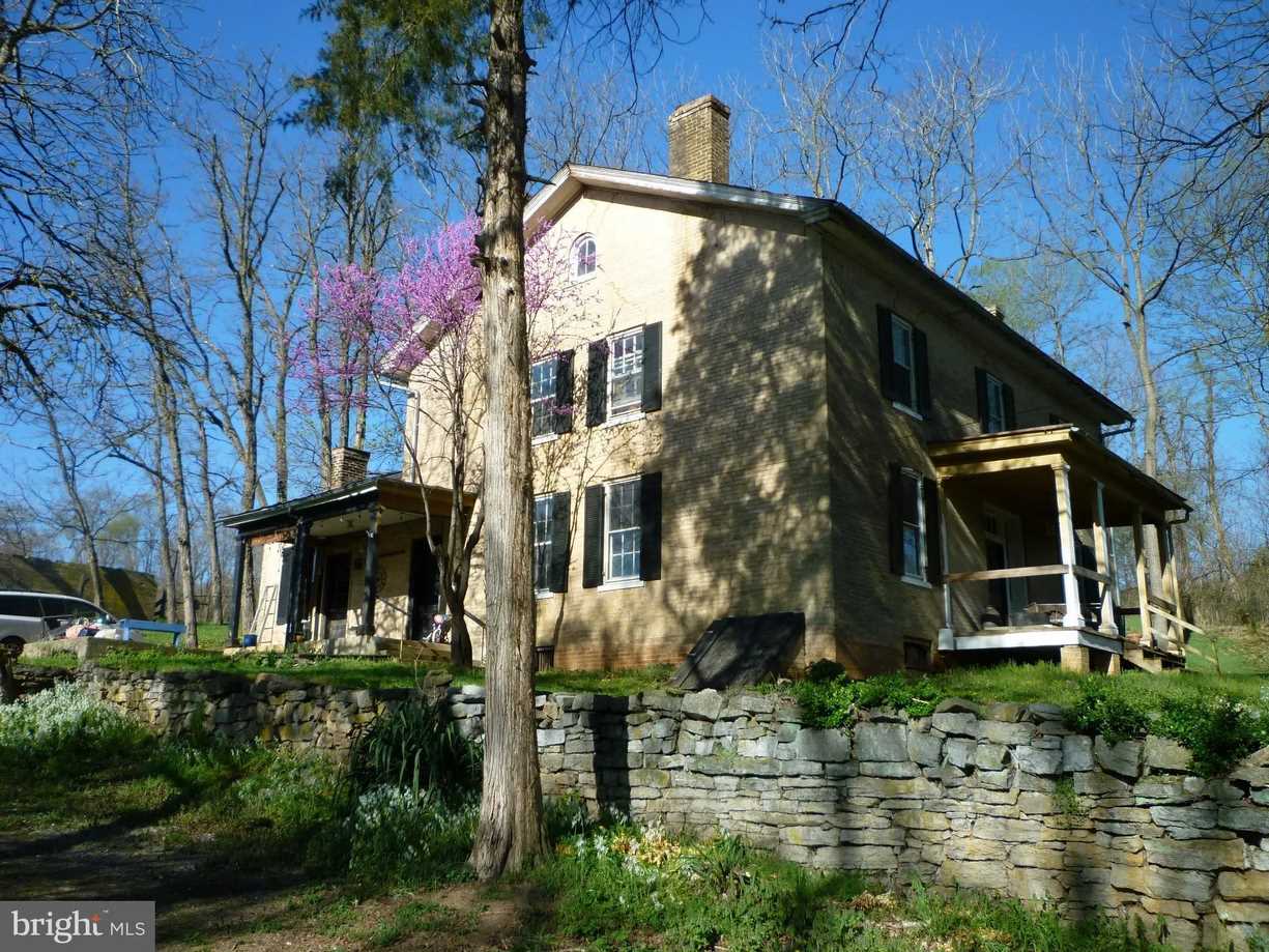 c. 1870 in Quicksburg, VA - Old House Dreams