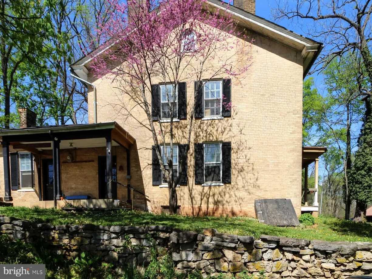 c. 1870 in Quicksburg, VA - Old House Dreams