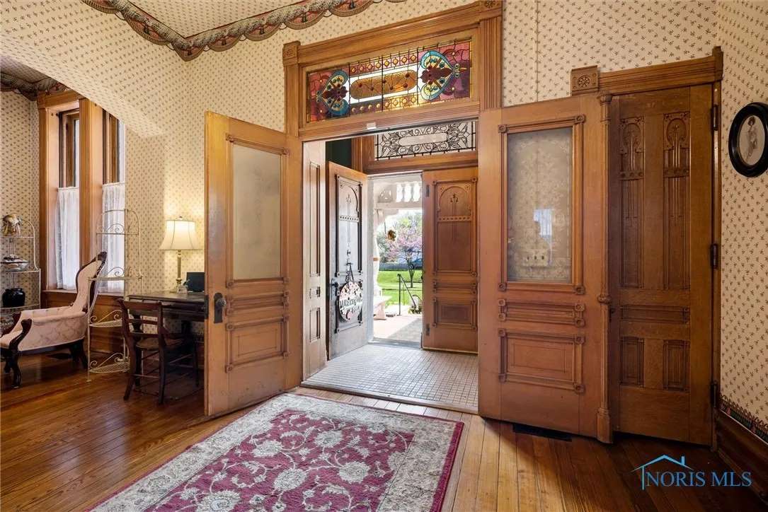 1884 Queen Anne in Grand Rapids, OH - Old House Dreams