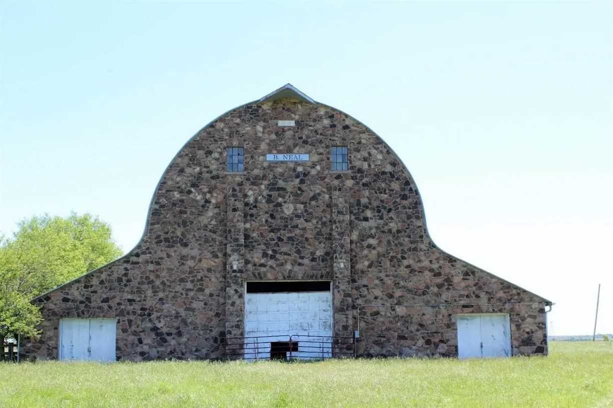 1941 Barn in Red Rock, OK - Old House Dreams