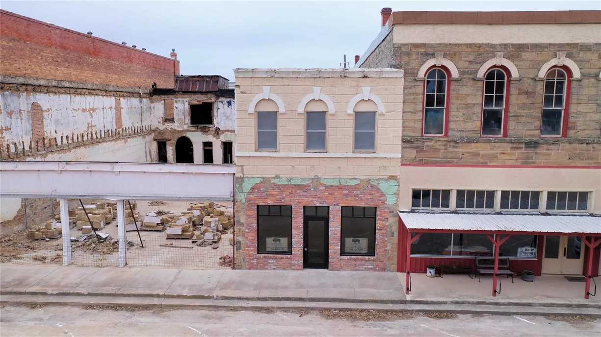 1908 in Henrietta, TX - Old House Dreams