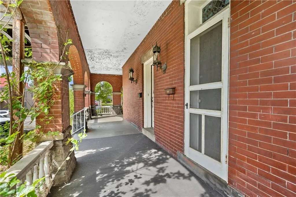 c.1850 in Uniontown, PA - Old House Dreams