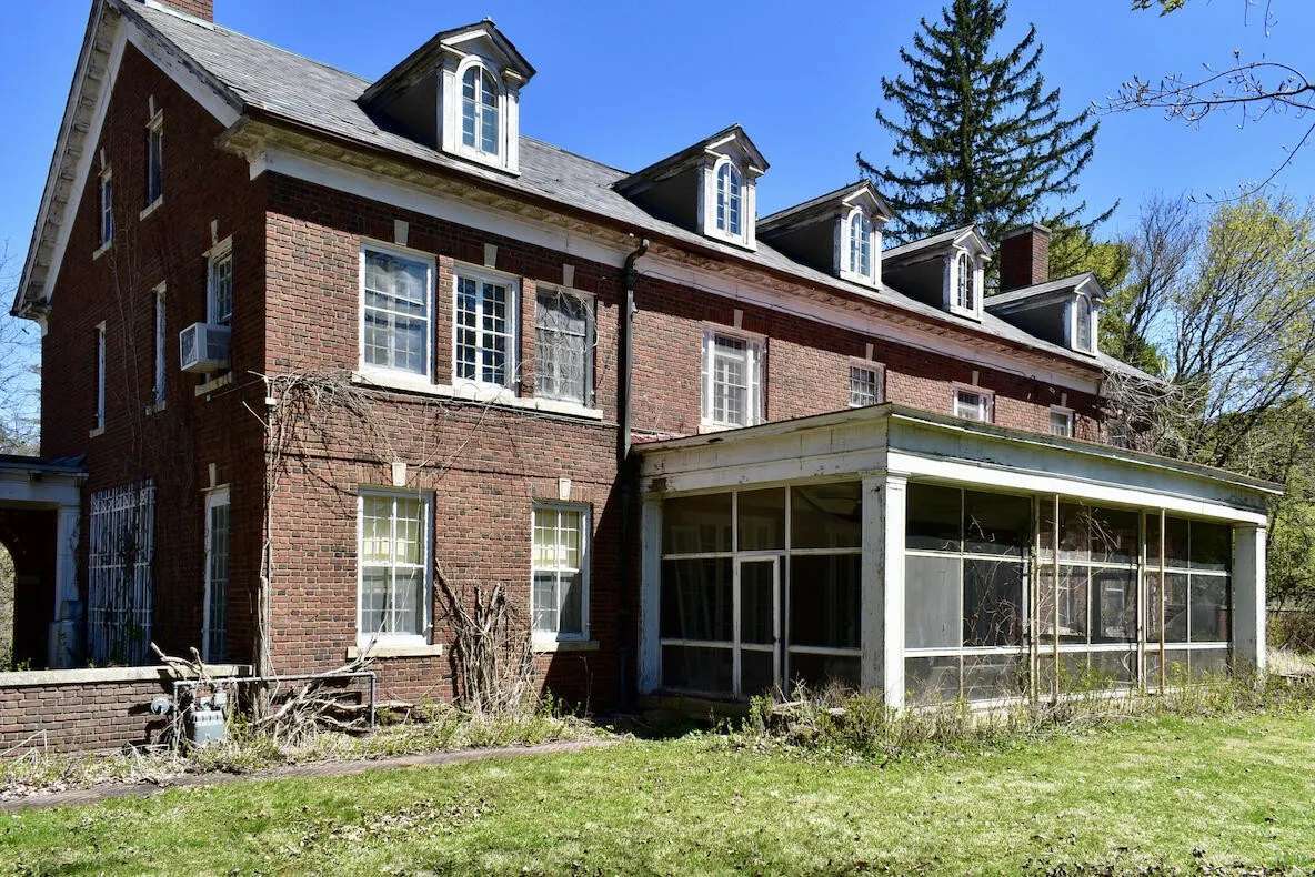 1912 Colonial Revival in Wilton, MN - Old House Dreams