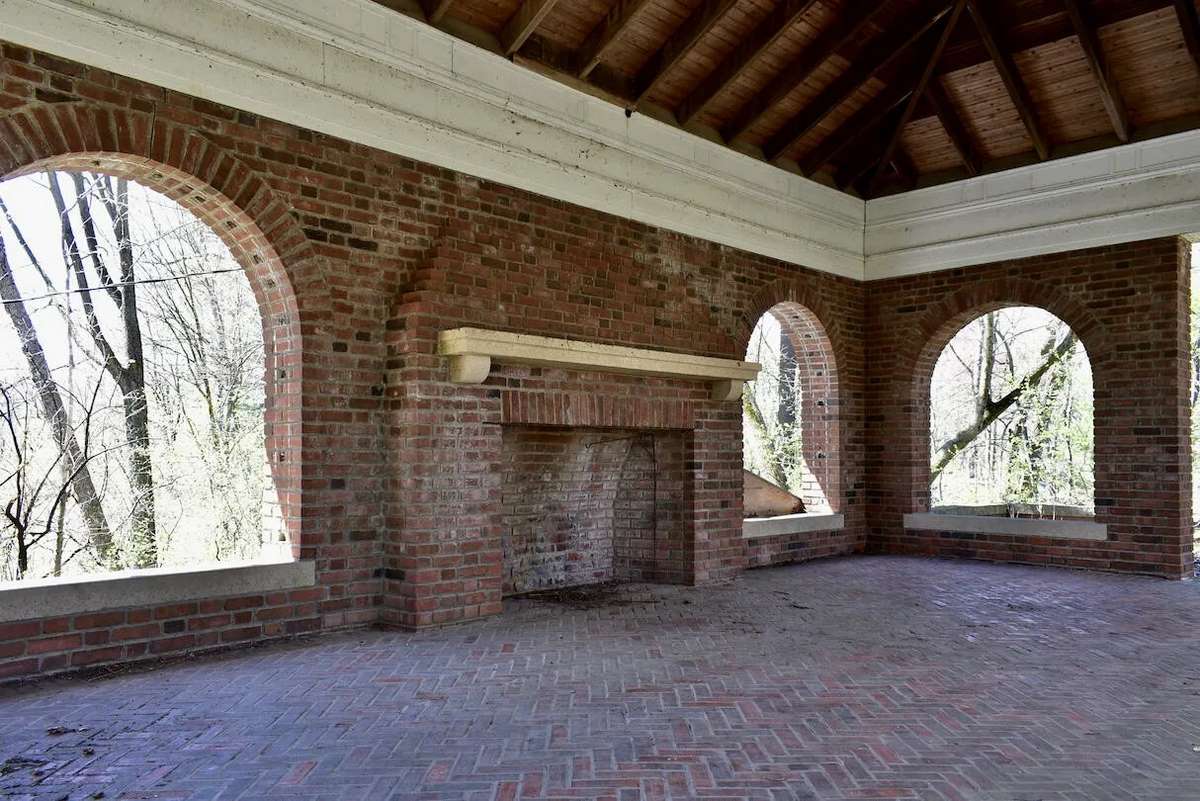 1912 Colonial Revival in Wilton, MN - Old House Dreams