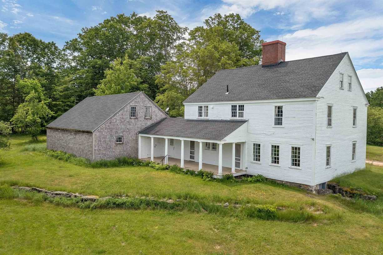 c. 1775 in Barnstead, NH - Old House Dreams