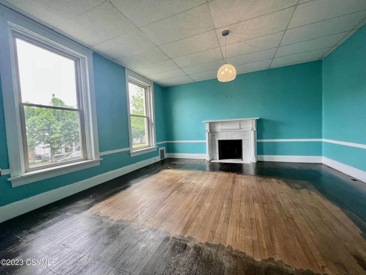 1914 Colonial Revival in Shamokin, PA - Old House Dreams