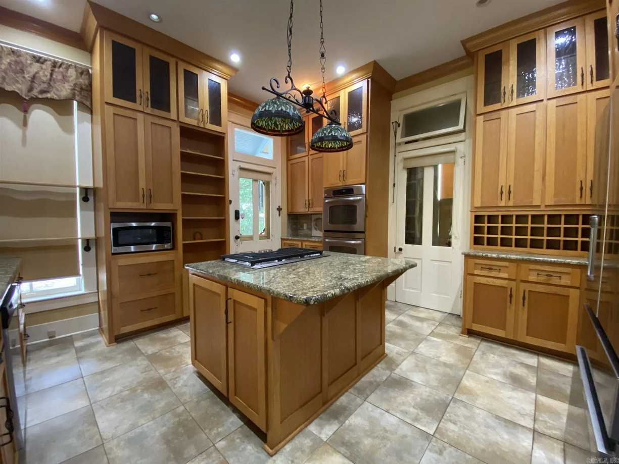 1889 Queen Anne in Little Rock, AR - Old House Dreams