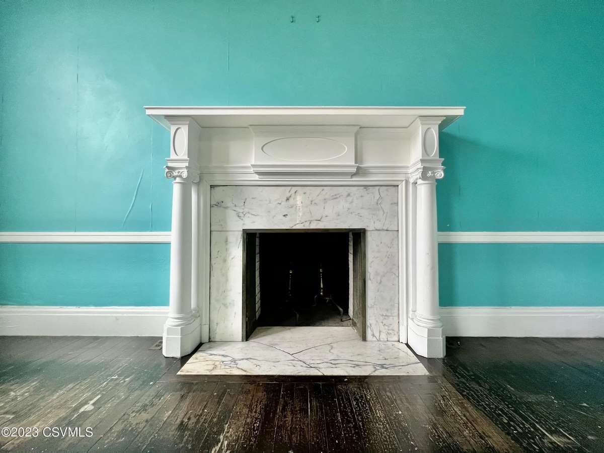 1914 Colonial Revival in Shamokin, PA - Old House Dreams