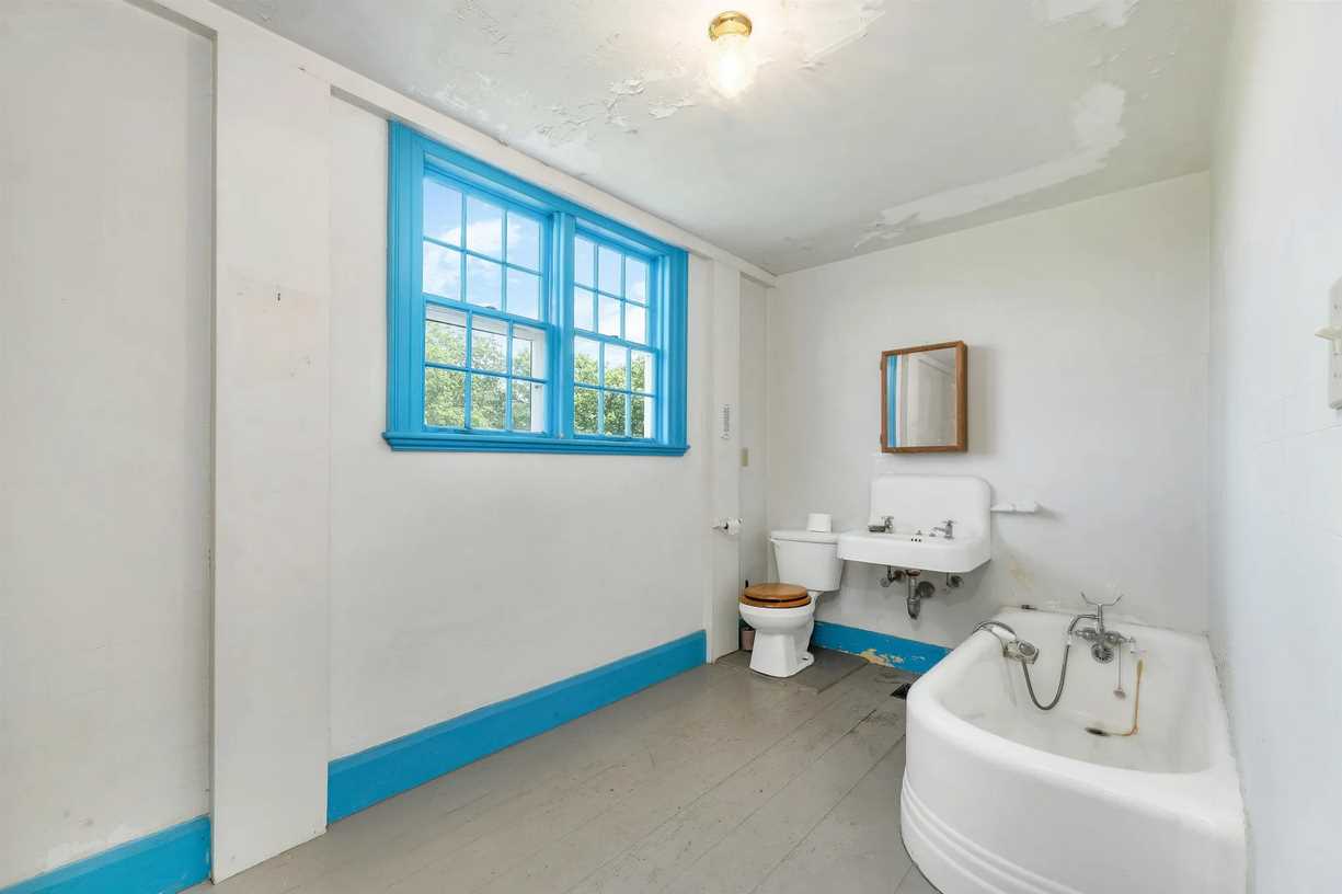 c. 1775 in Barnstead, NH - Old House Dreams