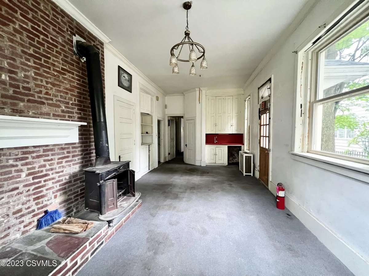 1914 Colonial Revival in Shamokin, PA - Old House Dreams