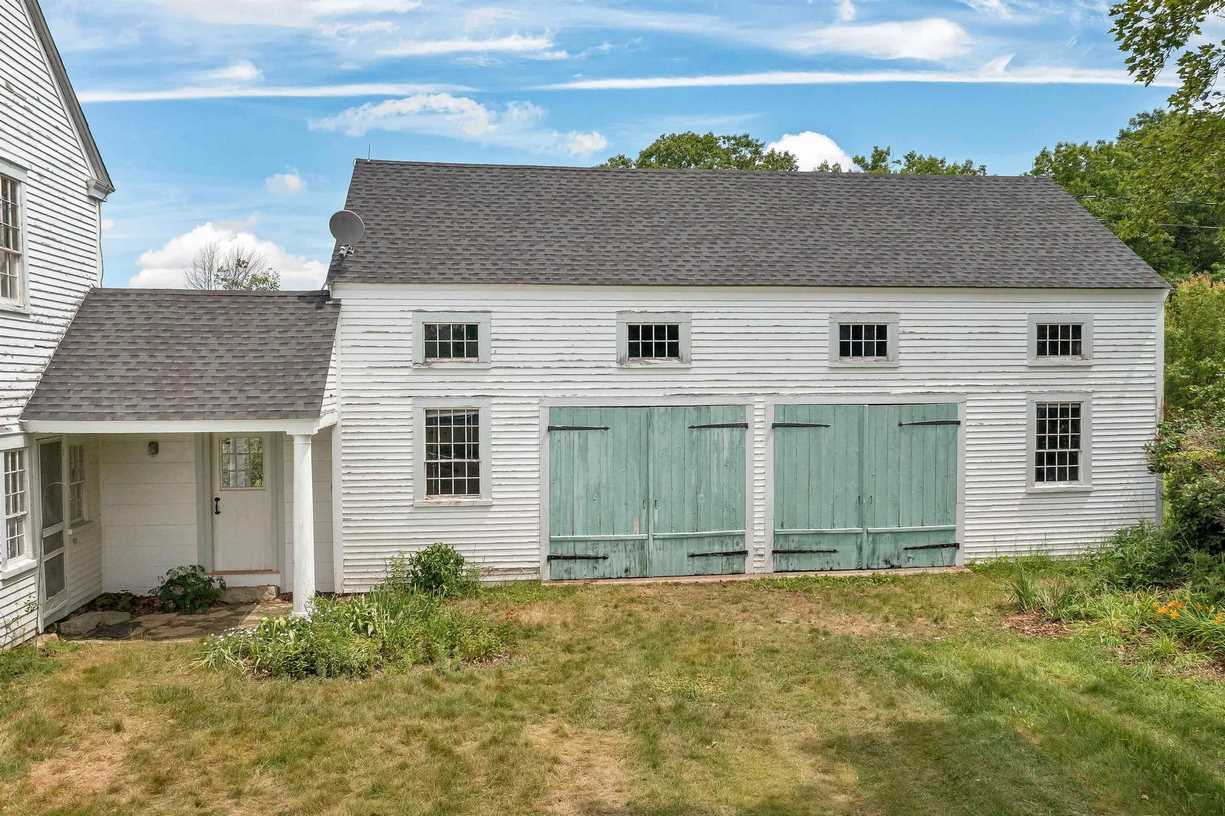 c. 1775 in Barnstead, NH - Old House Dreams