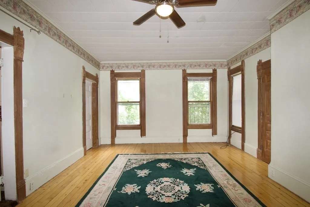 c. 1880 Queen Anne in Holyoke, MA - Old House Dreams
