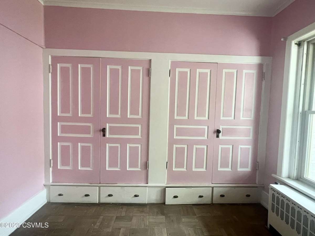 1914 Colonial Revival in Shamokin, PA - Old House Dreams