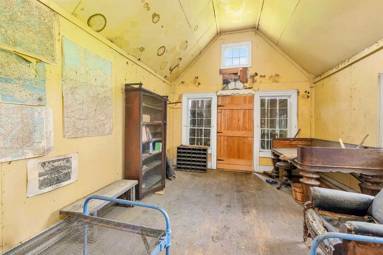 c. 1775 in Barnstead, NH - Old House Dreams