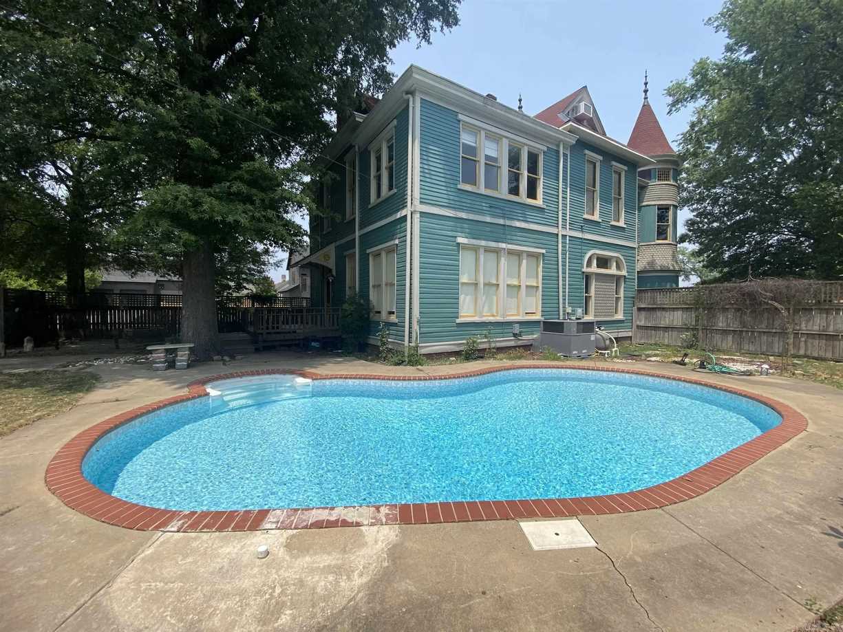 1889 Queen Anne in Little Rock, AR - Old House Dreams