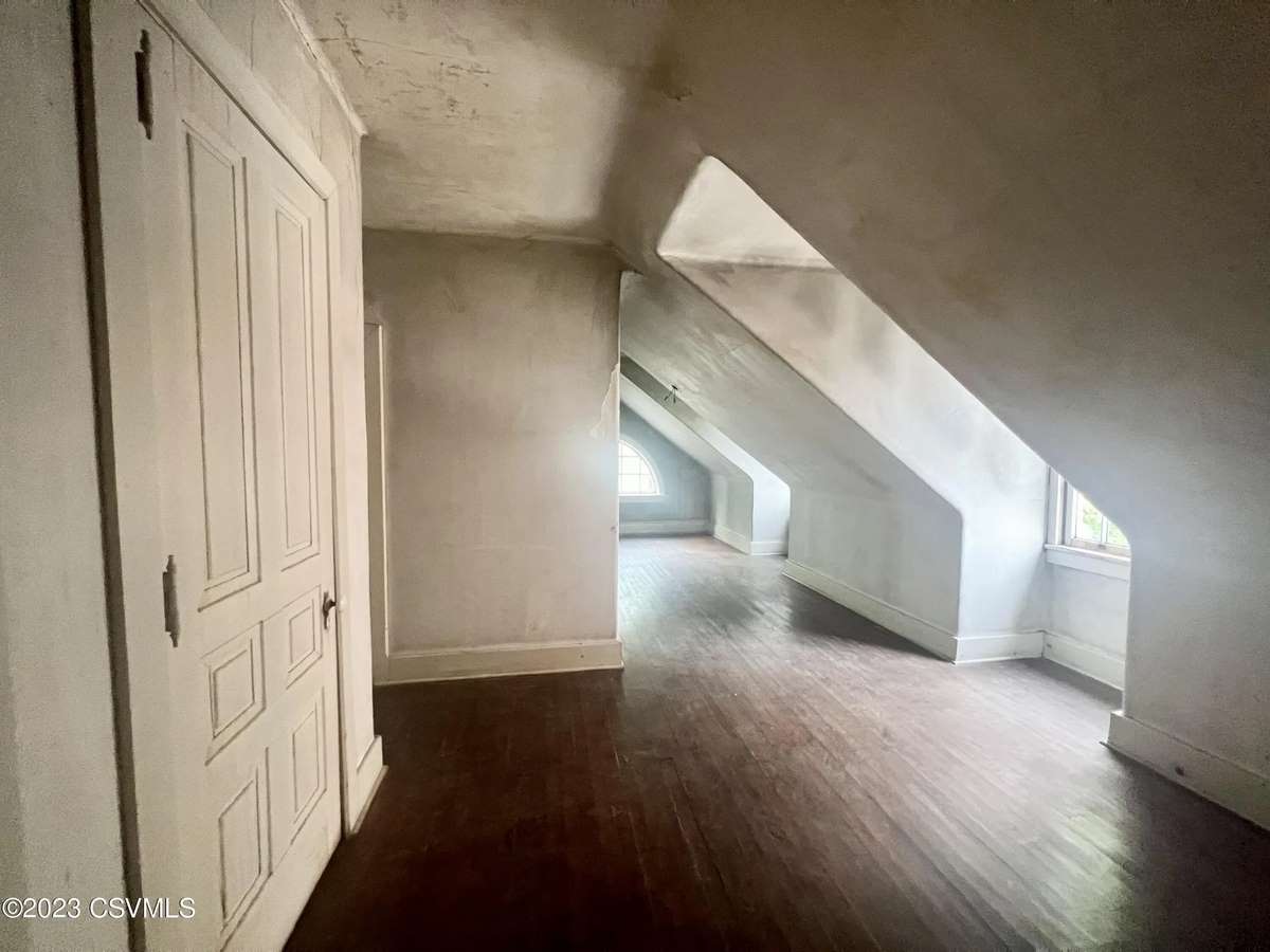 1914 Colonial Revival in Shamokin, PA - Old House Dreams