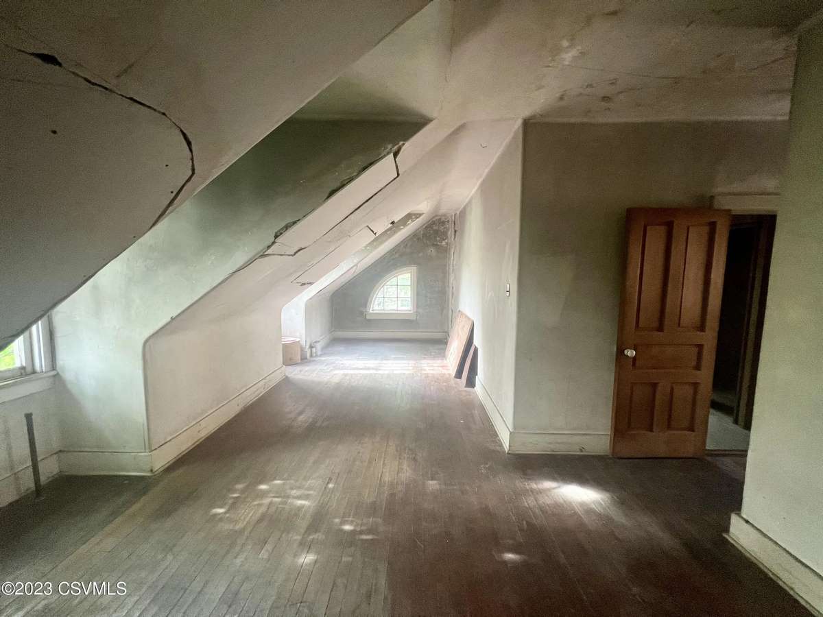 1914 Colonial Revival in Shamokin, PA - Old House Dreams