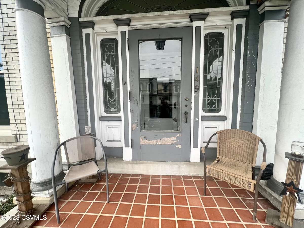 1914 Colonial Revival in Shamokin, PA - Old House Dreams