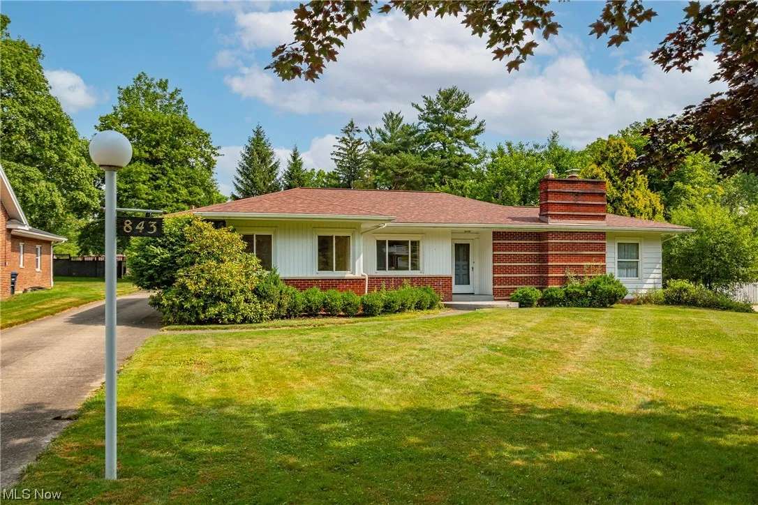 1950 Ranch in Akron, OH - Old House Dreams