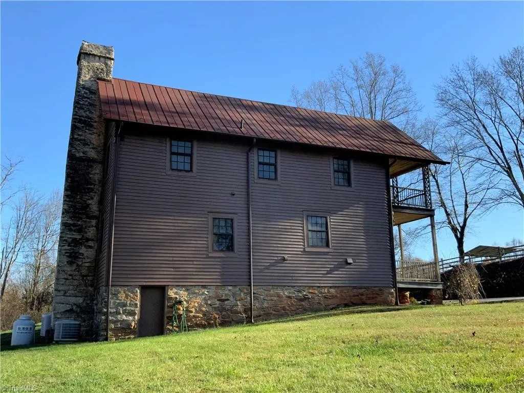 Traphill, NC - Old House Dreams
