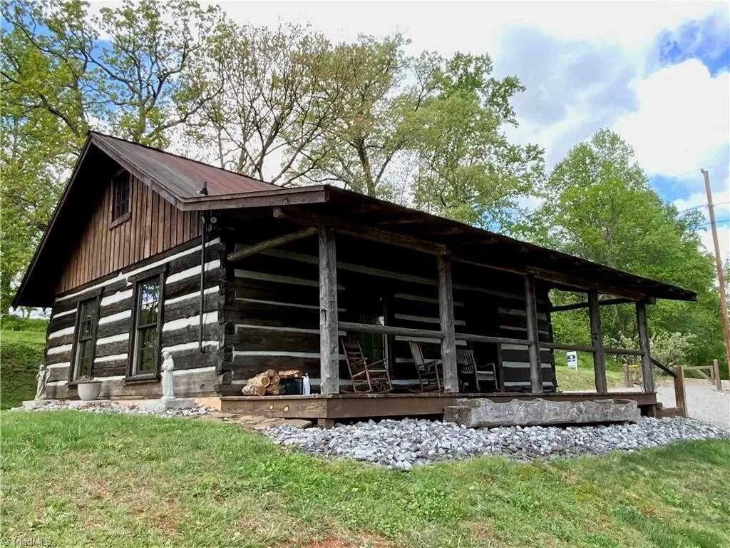 Traphill, NC - Old House Dreams