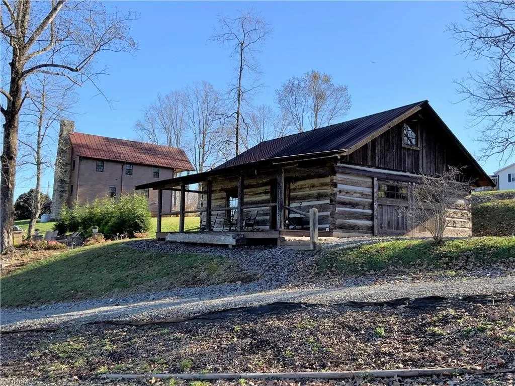 Traphill, NC - Old House Dreams