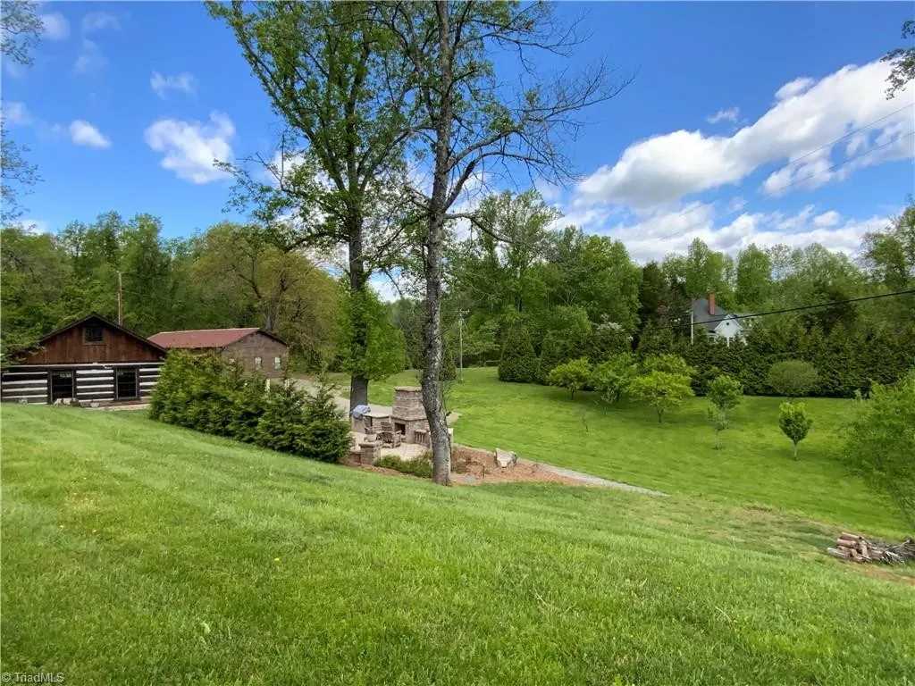 Traphill, NC - Old House Dreams