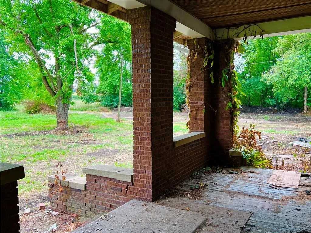 Windsor, IL - Old House Dreams