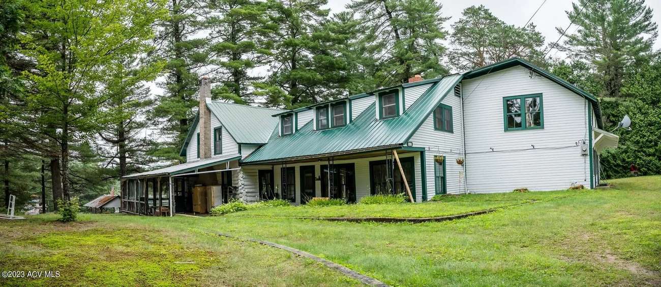 c. 1890 in Owls Head, NY - Old House Dreams