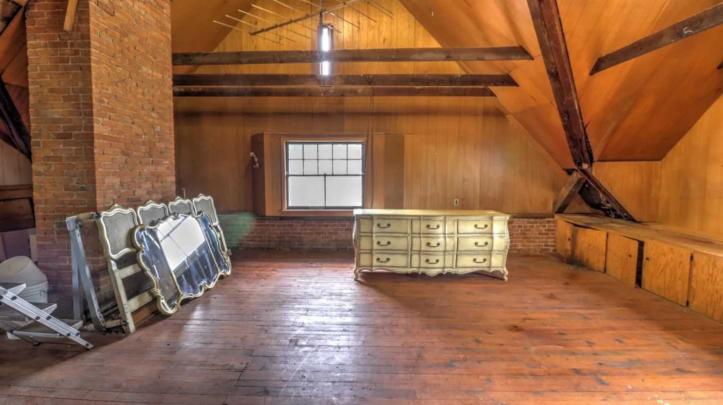 Waterloo, NY - Old House Dreams