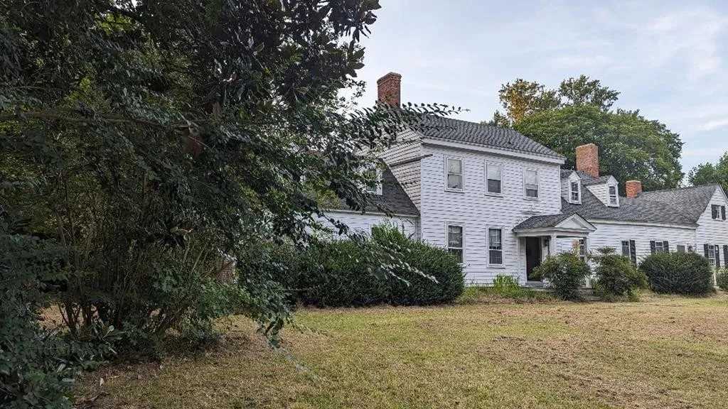 c. 1820 in Locustville, VA - Old House Dreams