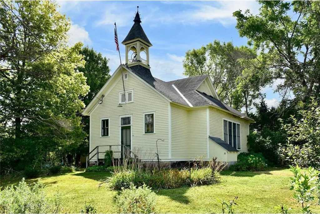 1902 Schoolhouse in Minneiska, MN - Old House Dreams