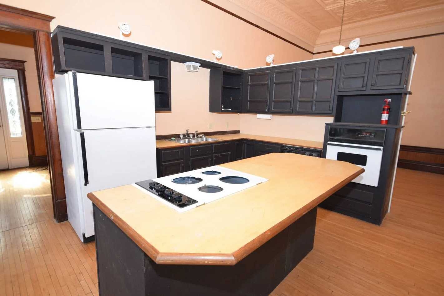 School in Veblen, SD - Old House Dreams