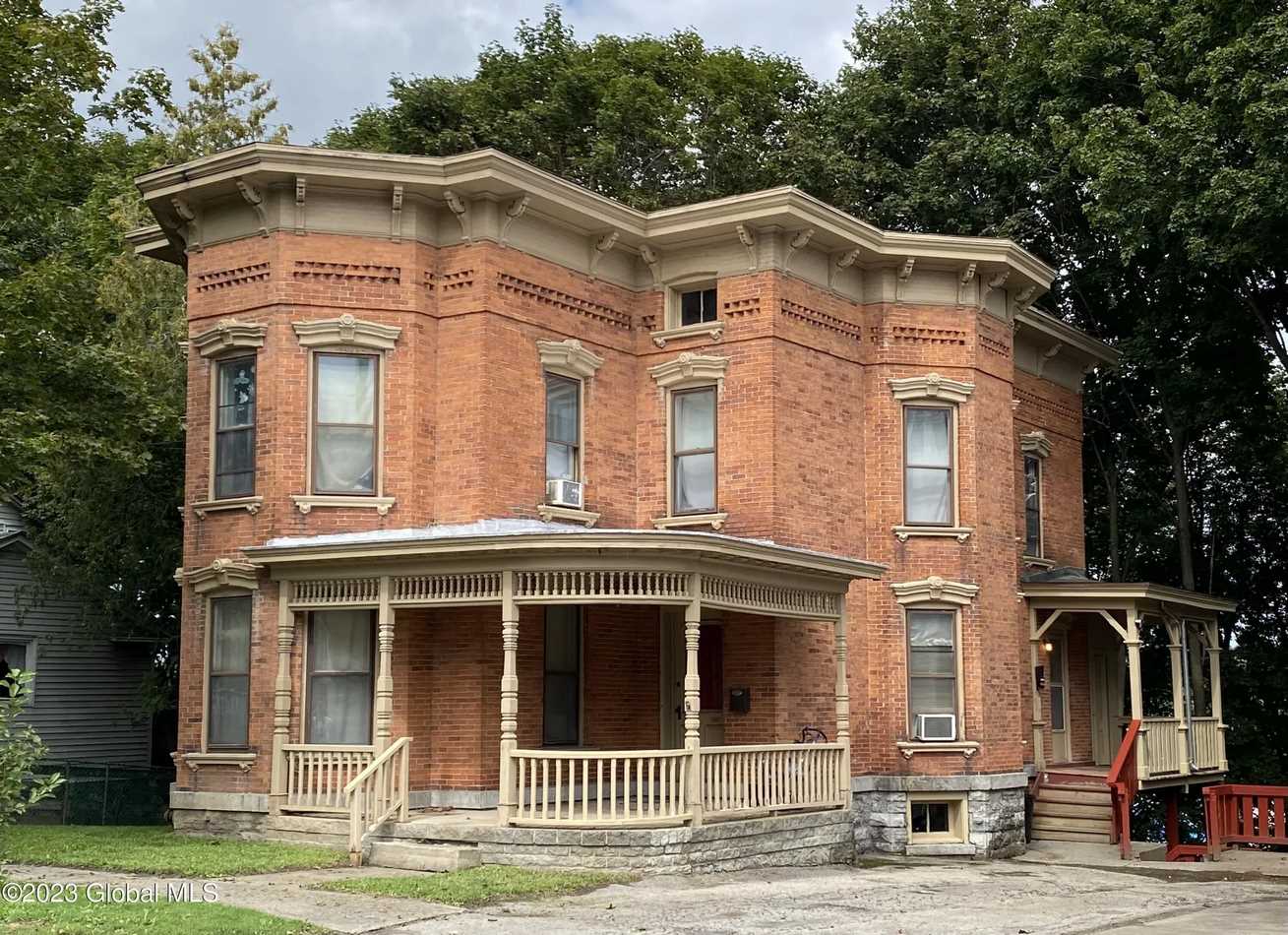 Italianate in Canajoharie, NY - Old House Dreams