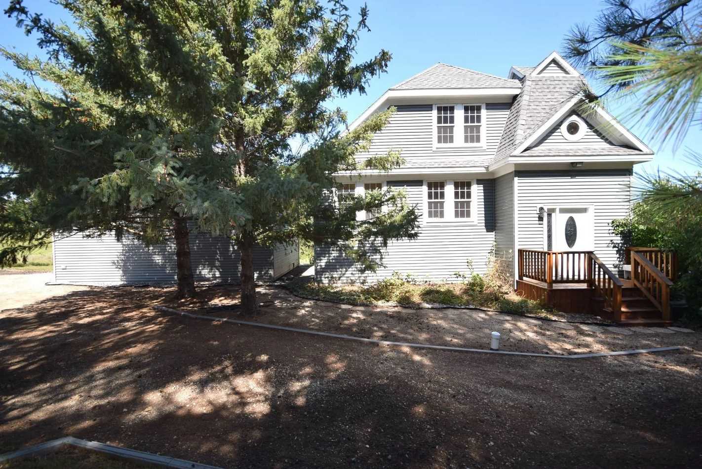 School in Veblen, SD - Old House Dreams