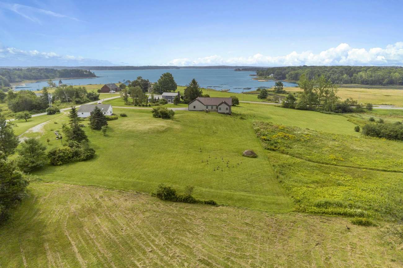 Cushing, ME - Old House Dreams